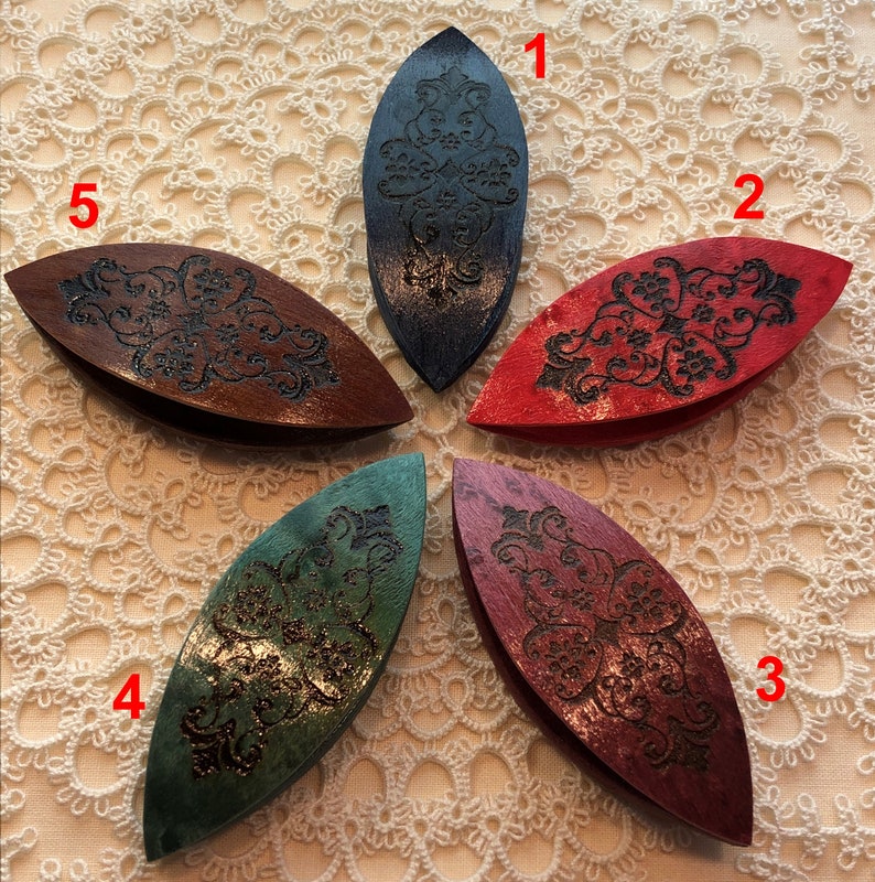 Extraordinary tatting shuttle with florence pattern 2.5 | Etsy